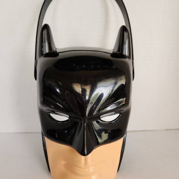 Holiday | Dc Comics Batman Plastic Halloween Trickortreat Candy ...